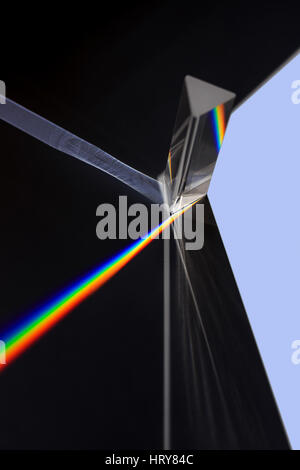 Splitting White Light Stock Photo - Alamy