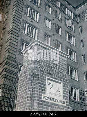 'Swan Court, Chelsea', 1932. Artist: Unknown Stock Photo - Alamy