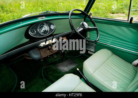 Austin Mini Estate 1967 Stock Photo - Alamy