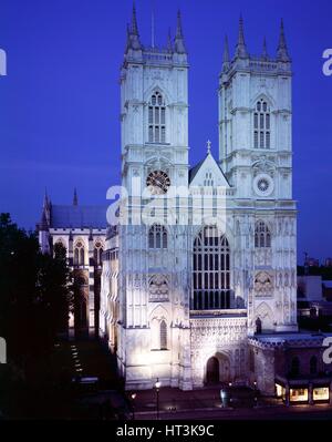 Exterior view of Westminster Abbey facade in autumn near Parliament ...