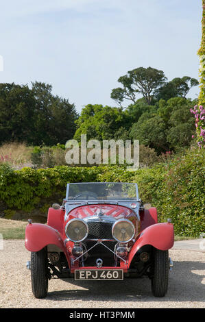 A photograph of an SS Jaguar 100 a British 2-seat sports car built ...