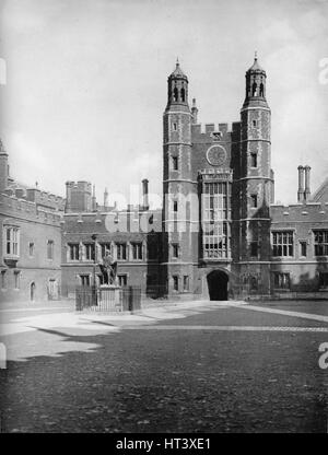 England, Berkshire, Eton College, Lupton’s Tower, Tudor bell tower and ...