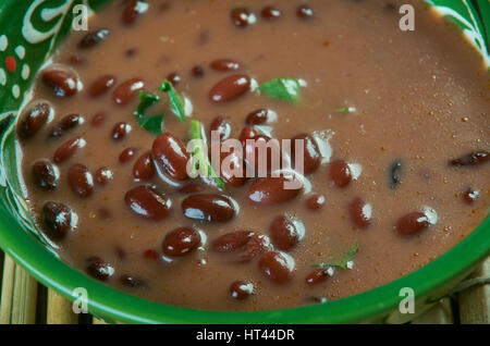 Ugali na Maharage ya nazi, national dish of Tanzania - Kidney Beans ...