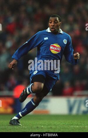 ANDREW IMPEY LEICESTER CITY FC 07 August 1999 Stock Photo - Alamy