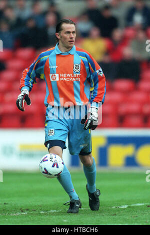 IAN WALKER TOTTENHAM HOTSPUR FC 09 November 1994 Stock Photo - Alamy