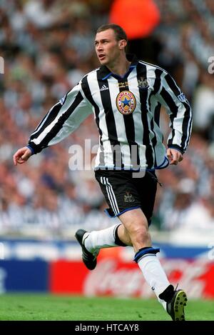 DUNCAN FERGUSON NEWCASTLE UNITED FC 07 January 1999 Stock Photo - Alamy