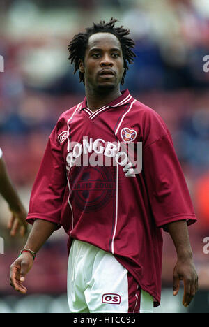 JOSE QUITONGO HEART OF MIDLOTHIAN FC 07 February 1999 Stock Photo - Alamy