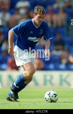 PHIL JEVONS EVERTON FC 31 July 1999 Stock Photo - Alamy