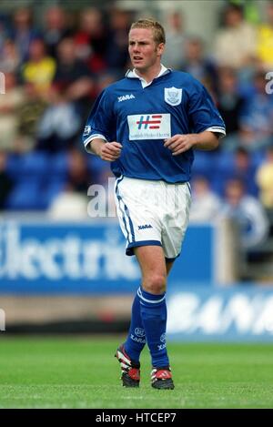STEVE MCANESPIE ST JOHNSTONE FC 14 August 1999 Stock Photo - Alamy
