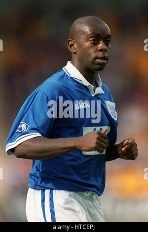 MIGUEL SIMAO ST JOHNSTONE FC 14 August 1999 Stock Photo - Alamy