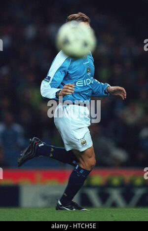 DANNY ALLSOPP MANCHESTER CITY FC 15 September 1999 Stock Photo - Alamy