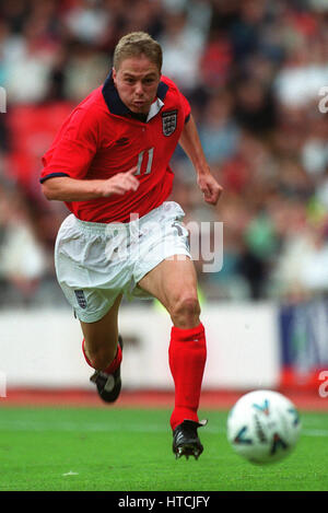 STEVE GUPPY ENGLAND & LEICESTER CITY FC 11 October 1999 Stock Photo - Alamy