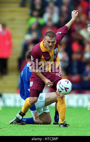 NEIL REDFEARN BRADFORD CITY FC 23 October 1999 Stock Photo - Alamy