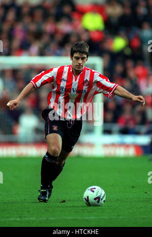 PAUL BUTLER SUNDERLAND FC 31 July 1999 Stock Photo - Alamy