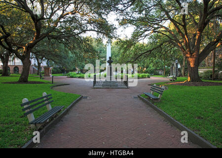 Washington Square, Charleston, SC. The statue is of George Washington ...