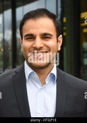 Hashem Al-Ghaili, Science Communicator from Yemen stands in the foyer of the Jacobs University ...