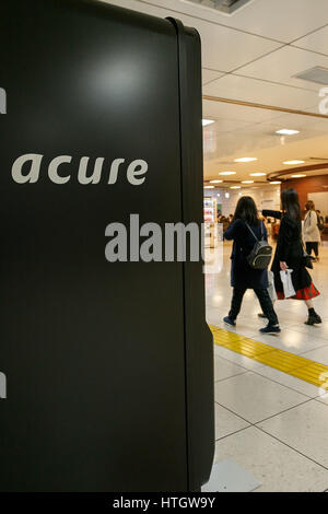 A smartphone controlled Acure vending machine in Tokyo Station on March ...