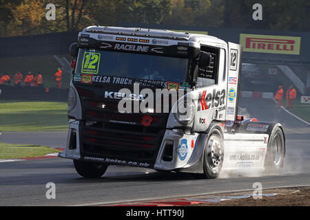 Stuart Oliver powering round clearways at Brands Hatch in a Volvo RH13 ...