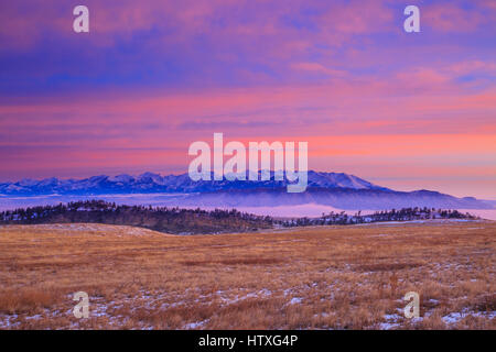 Sunrise morning winter scenery picturesque alp mountain ridge (Ukraine ...