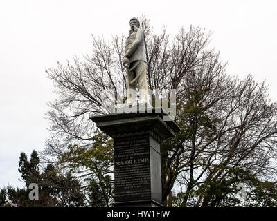 Statue Te Keepa Te Rangihiwinui , known to Pakeha as Major Kemp ...