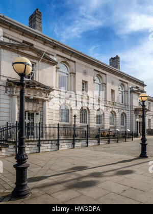 Rotherham Metropolitan Borough Council offices at Riverside House in ...