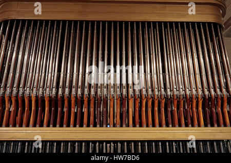 The Organ of Muskets, a display of 647 Model 1861 Rifle Muskets ...