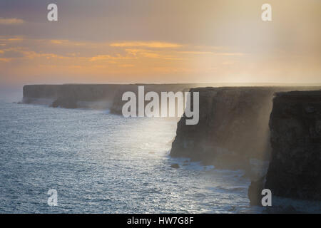 Australia, South Australia, Great Australian Bight and the Nullarbor ...