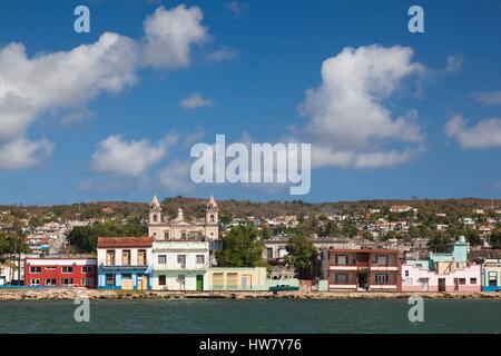 Cuba, Matanzas Province, Matanzas, town waterfront, Bahia de Matanzas ...