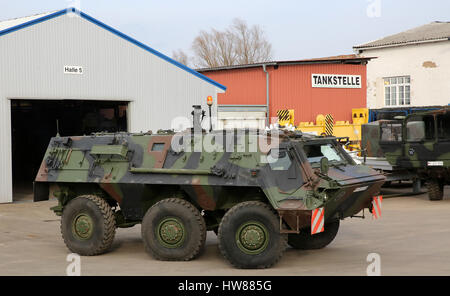 Military vehicles of the German Bundeswehr can be seen at the FWW ...