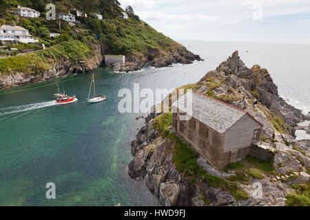 The Net Loft Peak Rock Polperro Cornwall england uk Stock Photo - Alamy