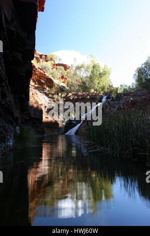 Waterhole in Karijini National Park in Western Australia, Australia ...