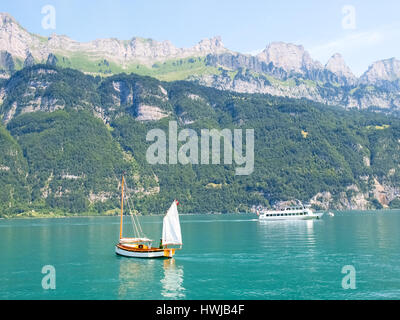 Walensee, boats crossing their path Stock Photo - Alamy