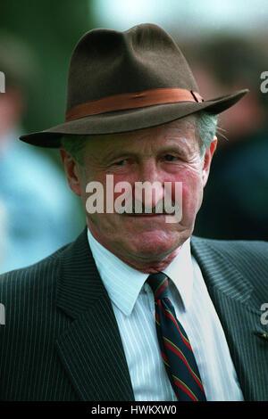 DAVID THOM RACE HORSE TRAINER 20 October 1997 Stock Photo - Alamy