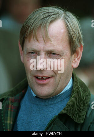 VIC THOMPSON RACE HORSE TRAINER 05 January 2000 Stock Photo - Alamy