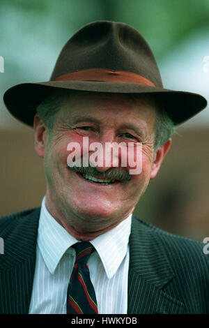 DAVID THOM RACE HORSE TRAINER 05 May 1994 Stock Photo - Alamy