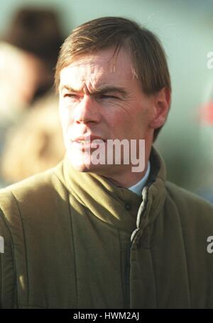 STEVE KETTLEWELL RACE HORSE TRAINER 27 November 1995 Stock Photo - Alamy