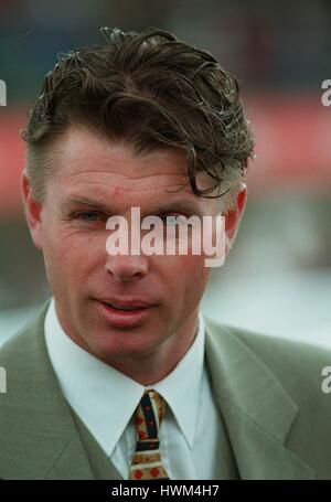MICKY HAMMOND RACE HORSE TRAINER 17 August 1995 Stock Photo - Alamy