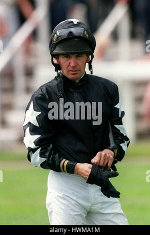 ALAN MACKAY JOCKEY 03 June 1999 Stock Photo - Alamy
