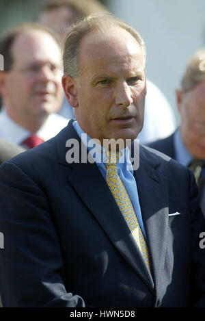 SIR MARK PRESCOTT RACE HORSE TRAINER 19 August 1994 Stock Photo - Alamy