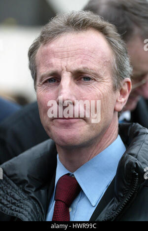 ROD MILLMAN RACE HORSE TRAINER 09 September 2000 Stock Photo - Alamy