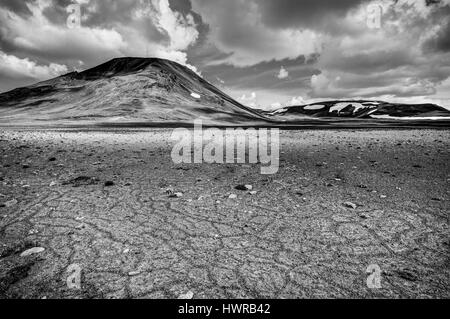 Frost polygons of patterned ground high above Wright Valley McMurdo Dry ...