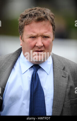 RICHARD PRICE. RACE HORSE TRAINER 23 February 1998 Stock Photo - Alamy
