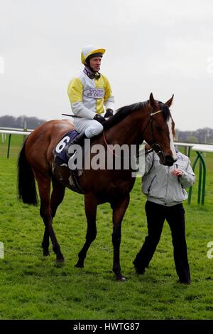 MICHAEL HILLS JOCKEY ROWLEY MILE COURSE NEWMARKET ENGLAND 20 April 2006 ...