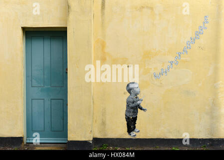 The graffiti in Whitstable by street artist Catman that depicts Queen ...
