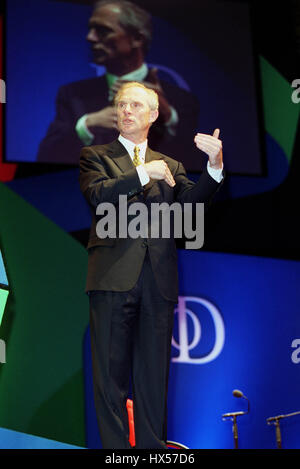JAN LESCHLY CHIEF EXEC. SMITHKLINE BEECHAM 25 April 2000 Stock Photo ...