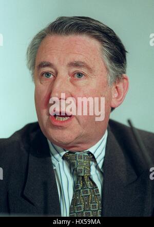 SIR DAVID STEELE MP LIBERAL DEMOCRAT PARTY 06 July 1995 Stock Photo - Alamy