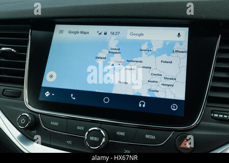Android Auto Maps Navigation Car Vehicle Interface Showing Chicago ...