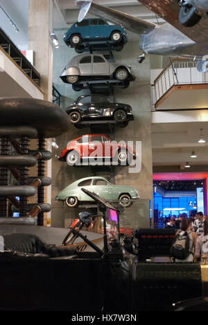 Making The Modern gallery in the Science Museum, London Stock Photo - Alamy