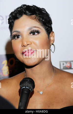 Singer Toni Braxton attends the Stars Get Lucky For Lupus: 6th Annual ...