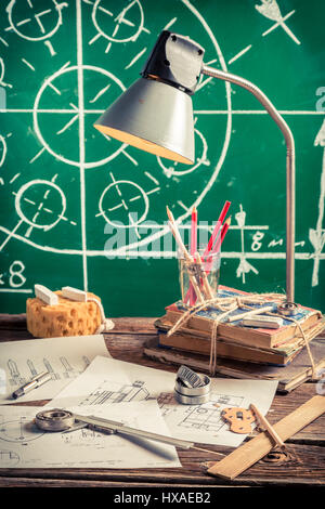 Mechanical Laboratory in School on green chalkboard background Stock ...